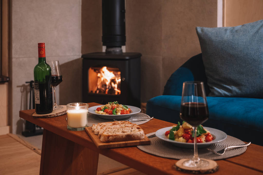 Brock | Bothy in Scotland | Canopy & Stars