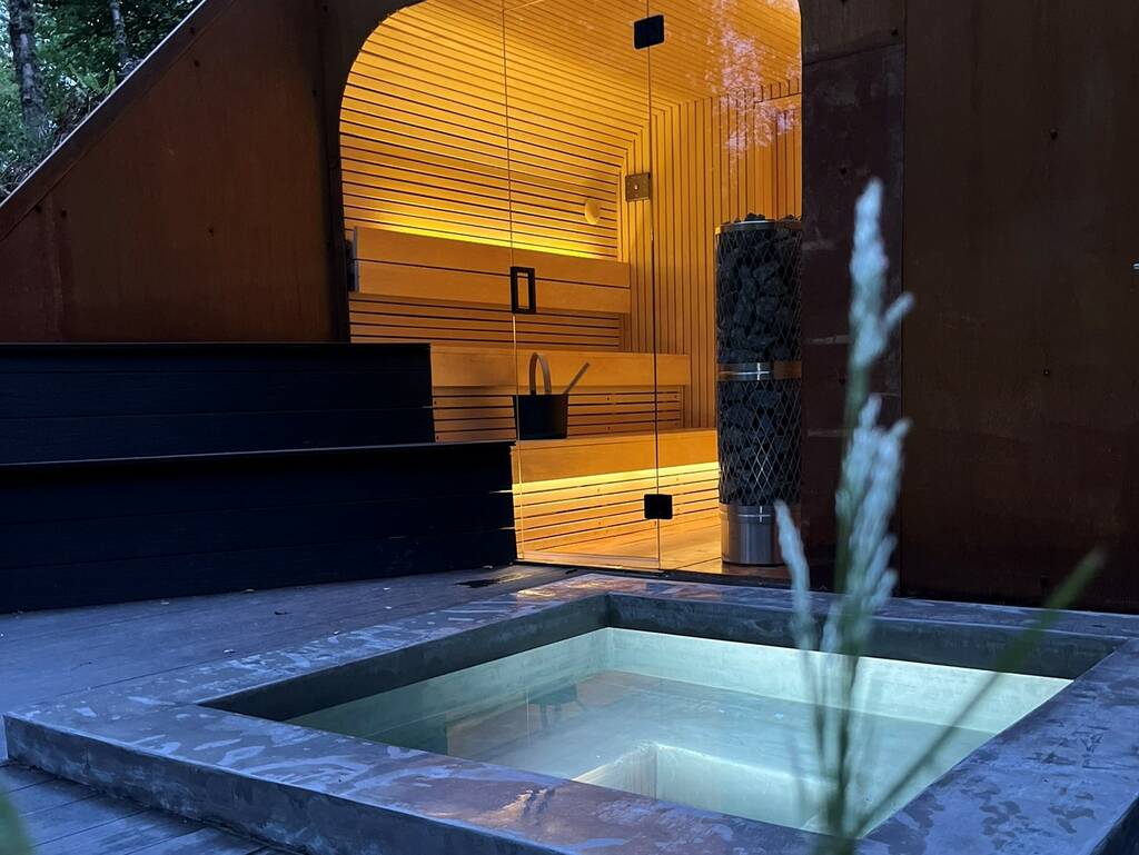 Treecreeper Treehouse | Treehouse in Stirling | Canopy & Stars