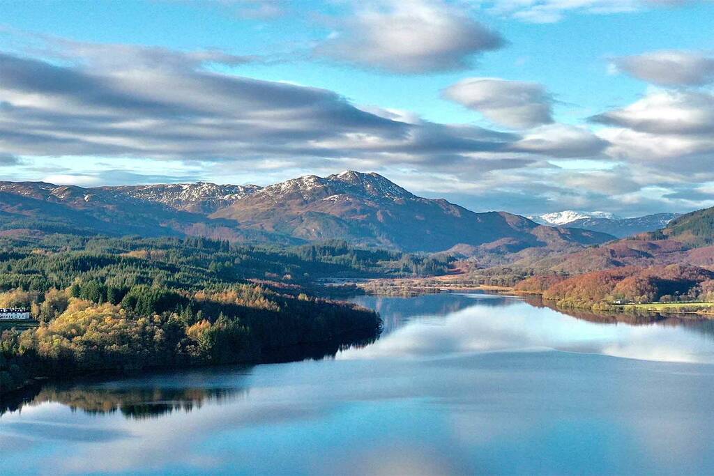 Rowan Cabin, Loch Venachar | Cabin in Stirling | Canopy & Stars