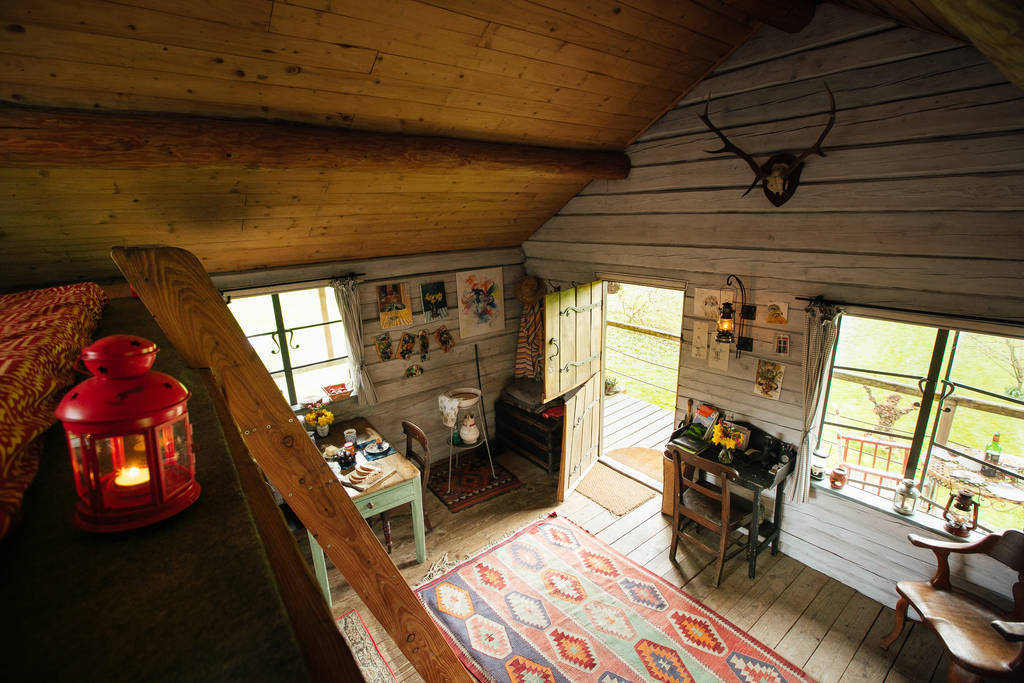 The Log House Studio | Cabin in Carmarthenshire | Canopy & Stars