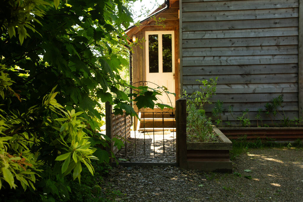 Y Caban | Cabin in Pembrokeshire | Canopy & Stars