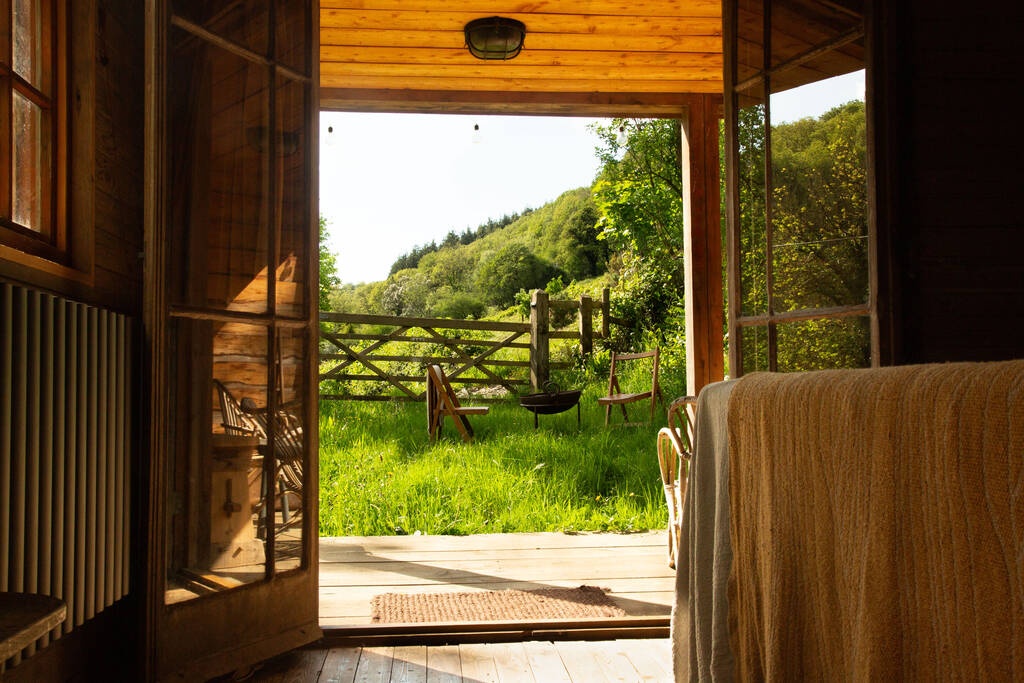 Y Caban | Cabin in Pembrokeshire | Canopy & Stars