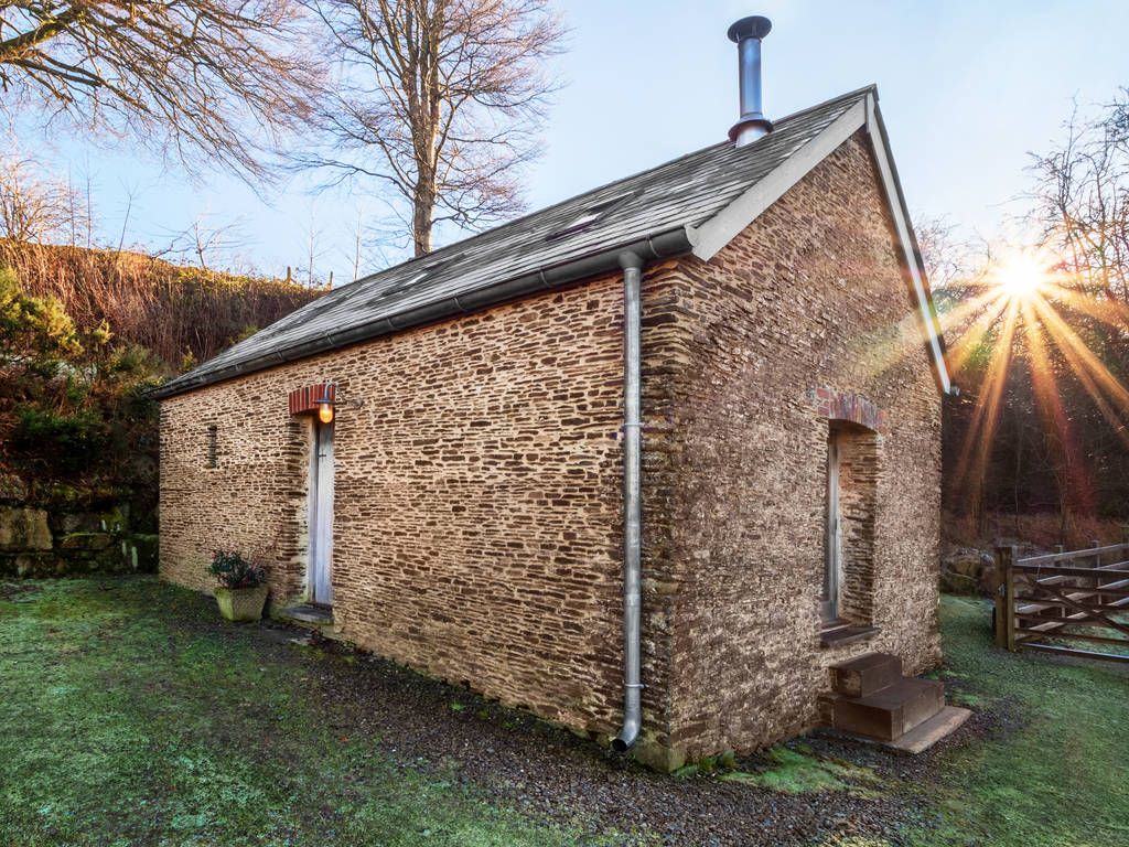 The Little Cowshed | Barn in Ceredigion | Canopy & Stars