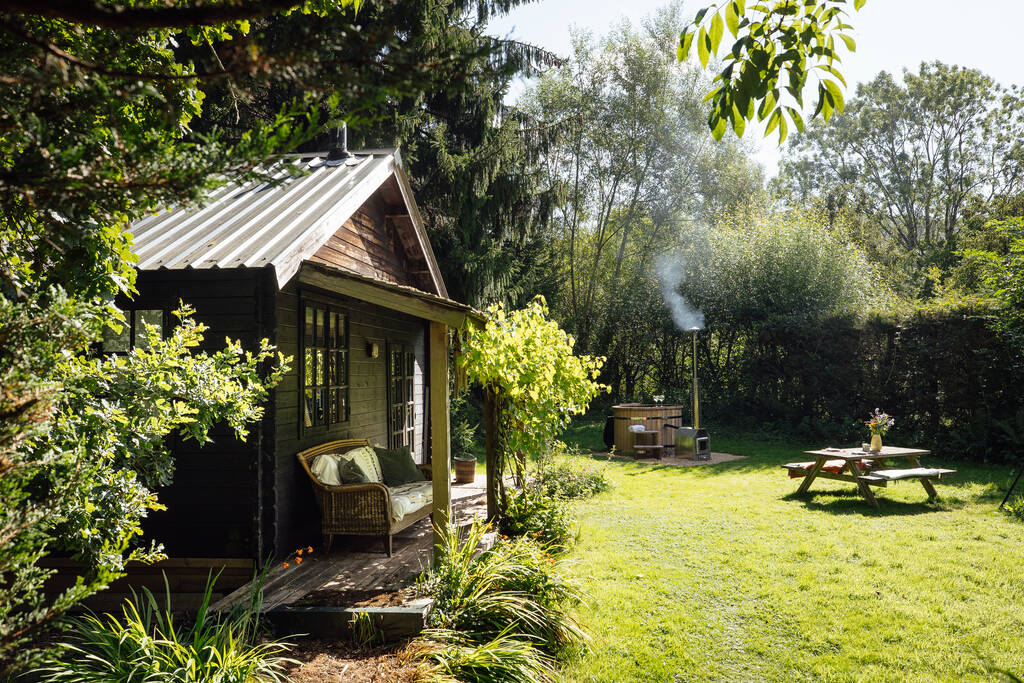 Hop Cabin | Cabin in Monmouthshire | Canopy & Stars