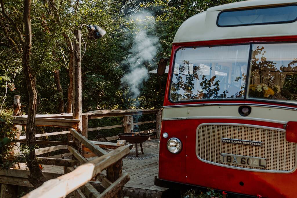 Willowbrook | Bus in Monmouthshire | Canopy & Stars