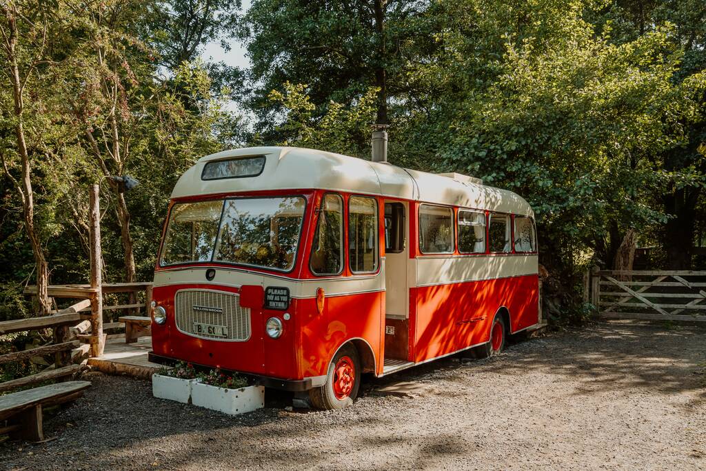Willowbrook | Bus in Monmouthshire | Canopy & Stars