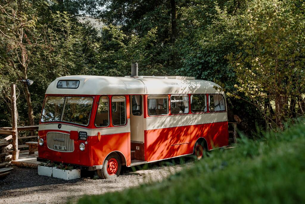 Willowbrook | Bus in Monmouthshire | Canopy & Stars