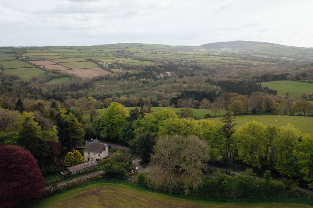 Ffynone Bach | Cabin in Pembrokeshire | Canopy & Stars