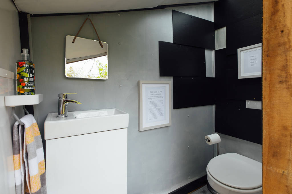 Ffynone Bach | Cabin in Pembrokeshire | Canopy & Stars
