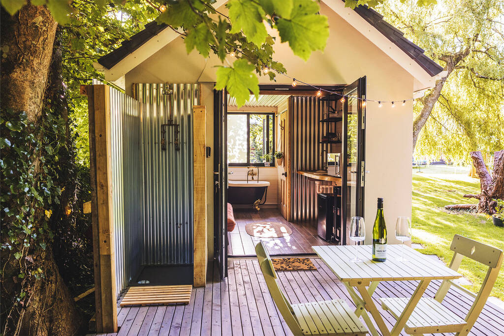 The Sea Shed | Cabin in Pembrokeshire | Canopy & Stars