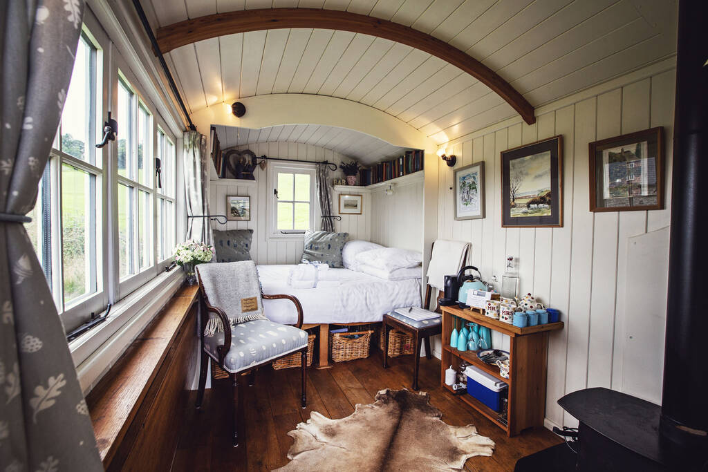 Shepherd's Hut at Argoed | Shepherd's hut in Powys | Canopy & Stars