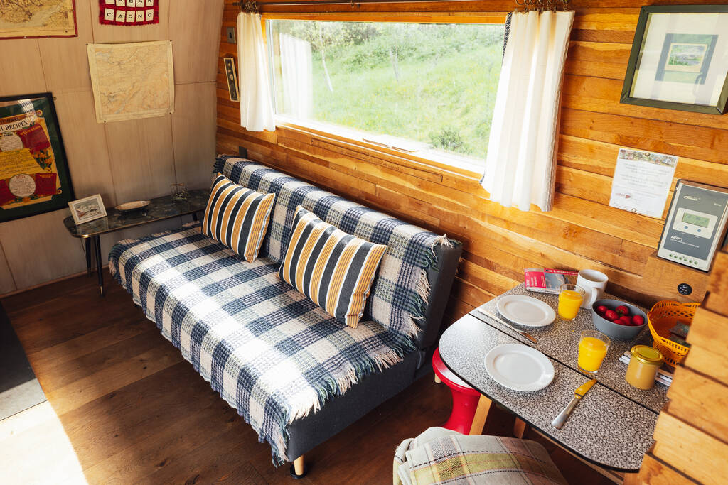 Caban Cadno | Cabin in Powys | Canopy & Stars