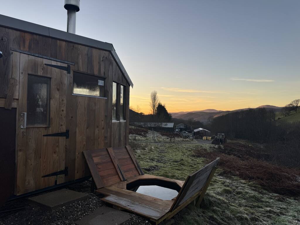 Caban Copa | Cabin in Powys | Canopy & Stars