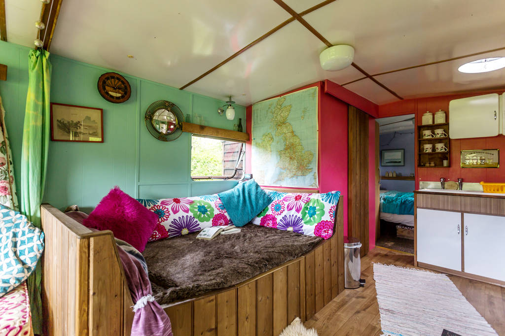 Van Goff | Cabin in Powys | Canopy & Stars