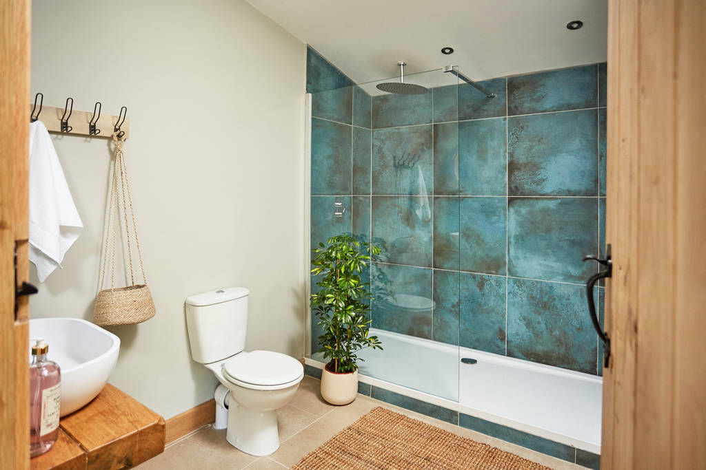 The Burrow | Cabin in Powys | Canopy & Stars