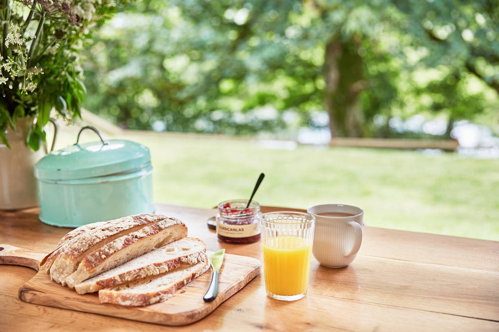 The Burrow | Cabin in Powys | Canopy & Stars