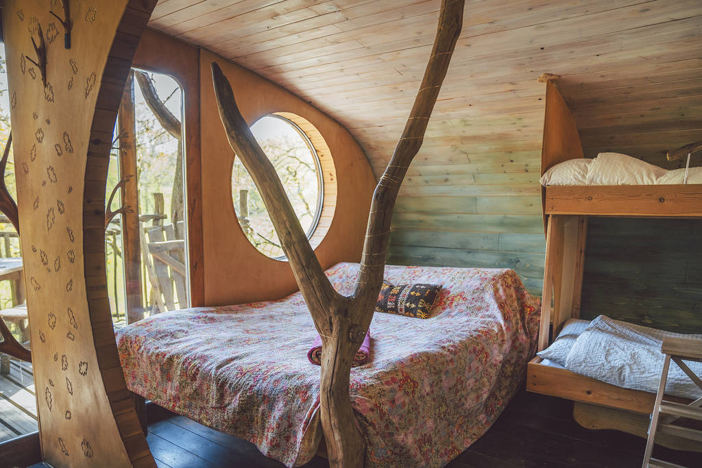 Hengoed | Treehouse in Powys | Canopy & Stars