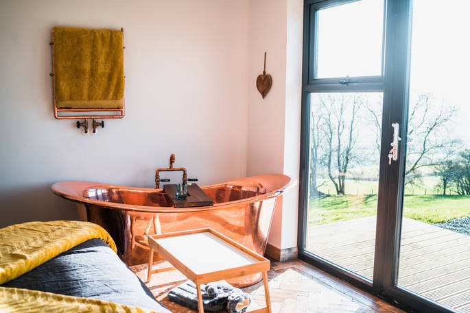 Shepherds Hill | Cabin in Powys | Canopy & Stars