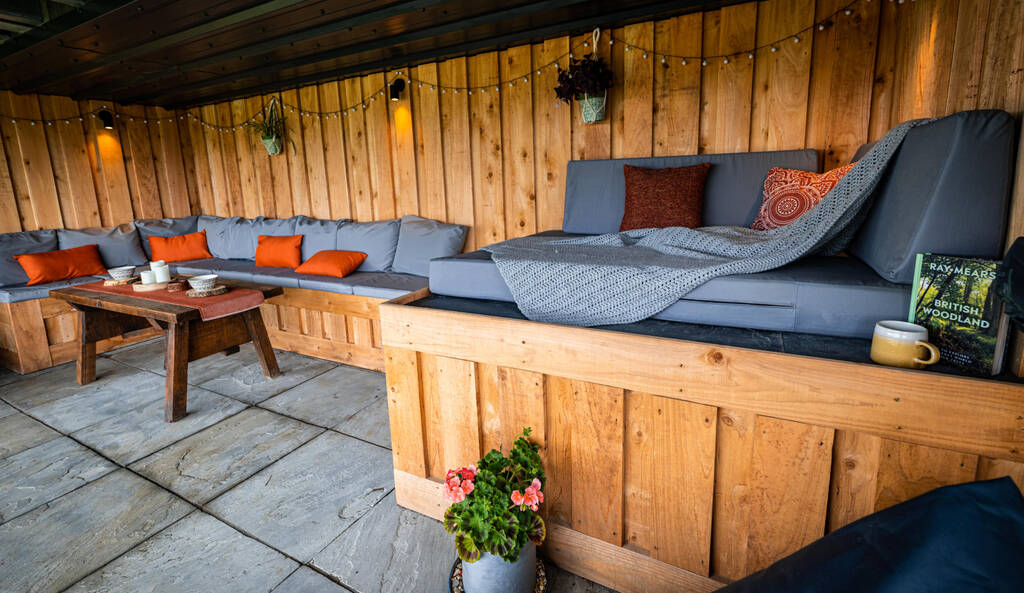 Oolert | Treehouse in Powys | Canopy & Stars