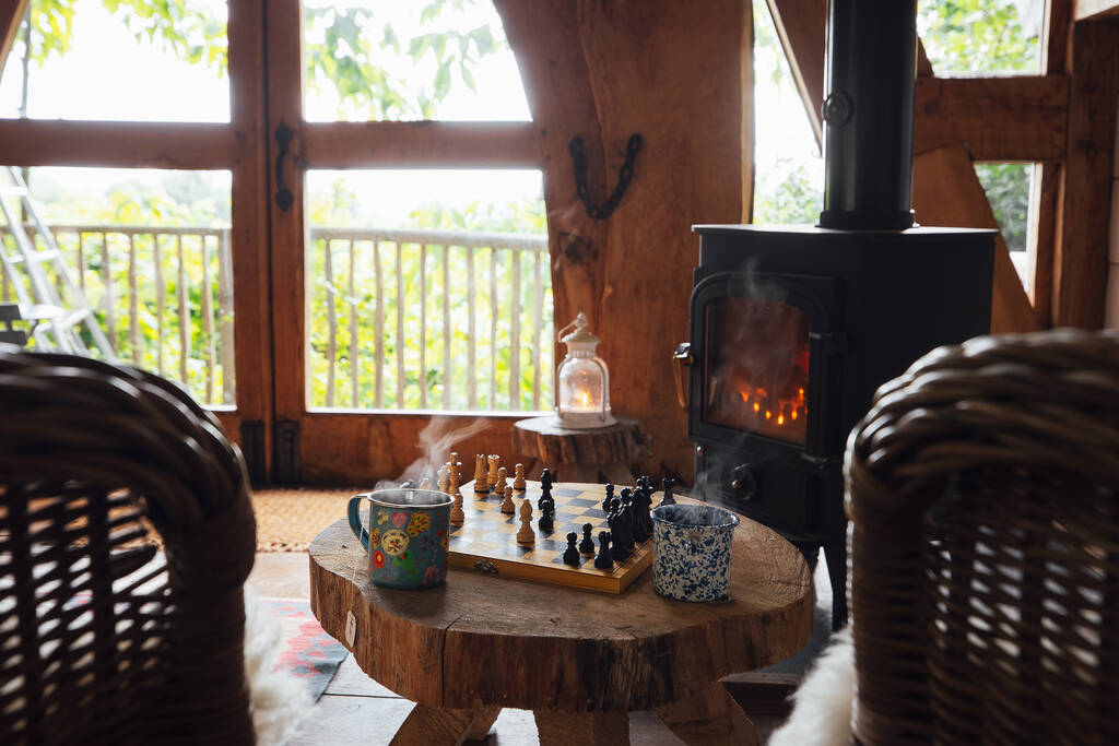 Dragon Cruck | Cabin in Powys | Canopy & Stars