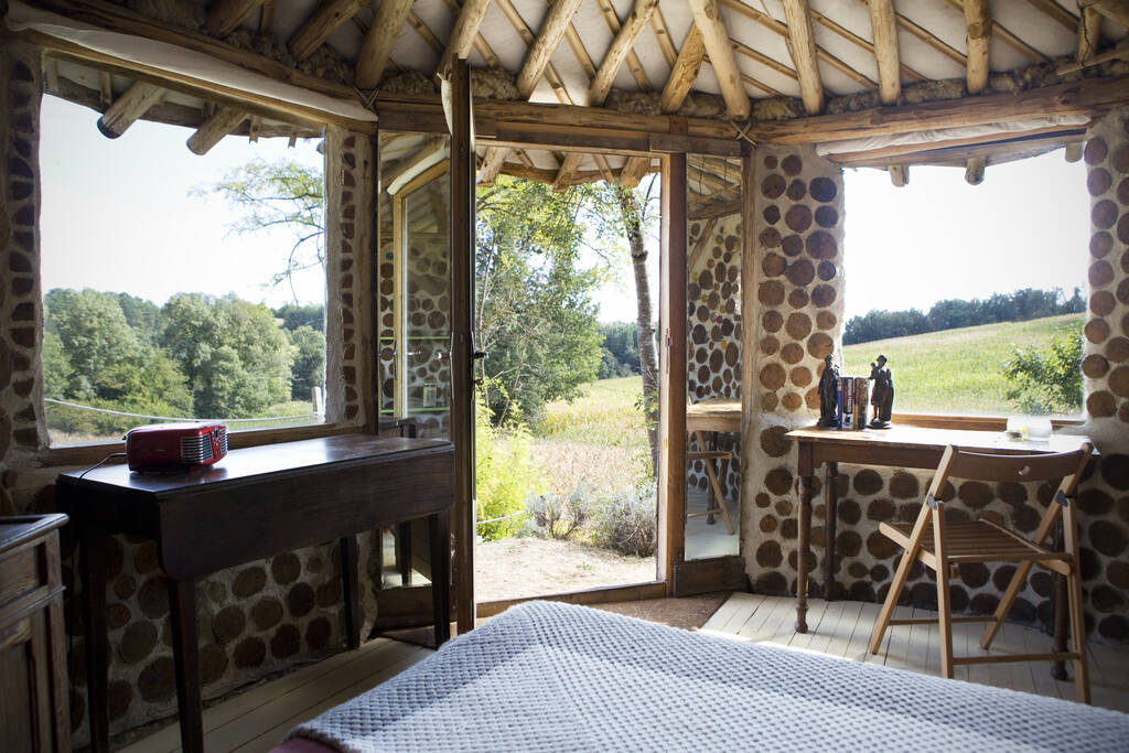 La Maison Ronde | Roundhouse in Dordogne | Canopy & Stars