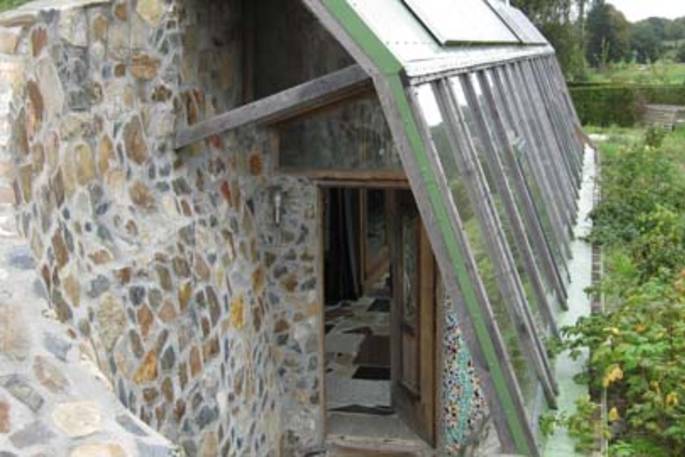 earthship uk