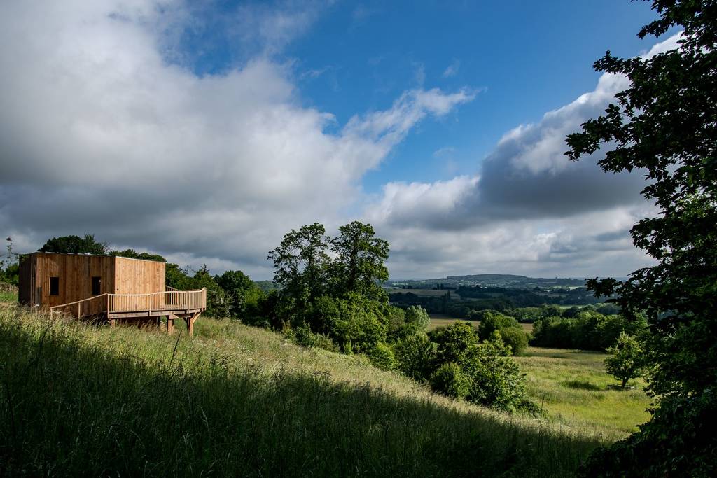 The Hilltop House at Perché dans le Perche | Cabin in Orne | Canopy & Stars
