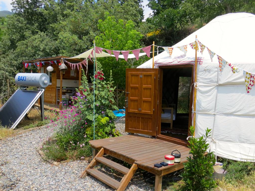 Green Mountain Yurt | Yurt in Granada | Canopy & Stars