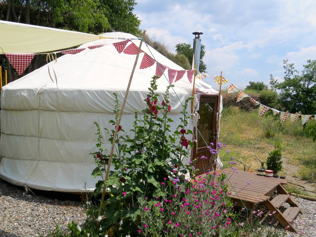 Green Mountain Yurt | Yurt in Granada | Canopy & Stars