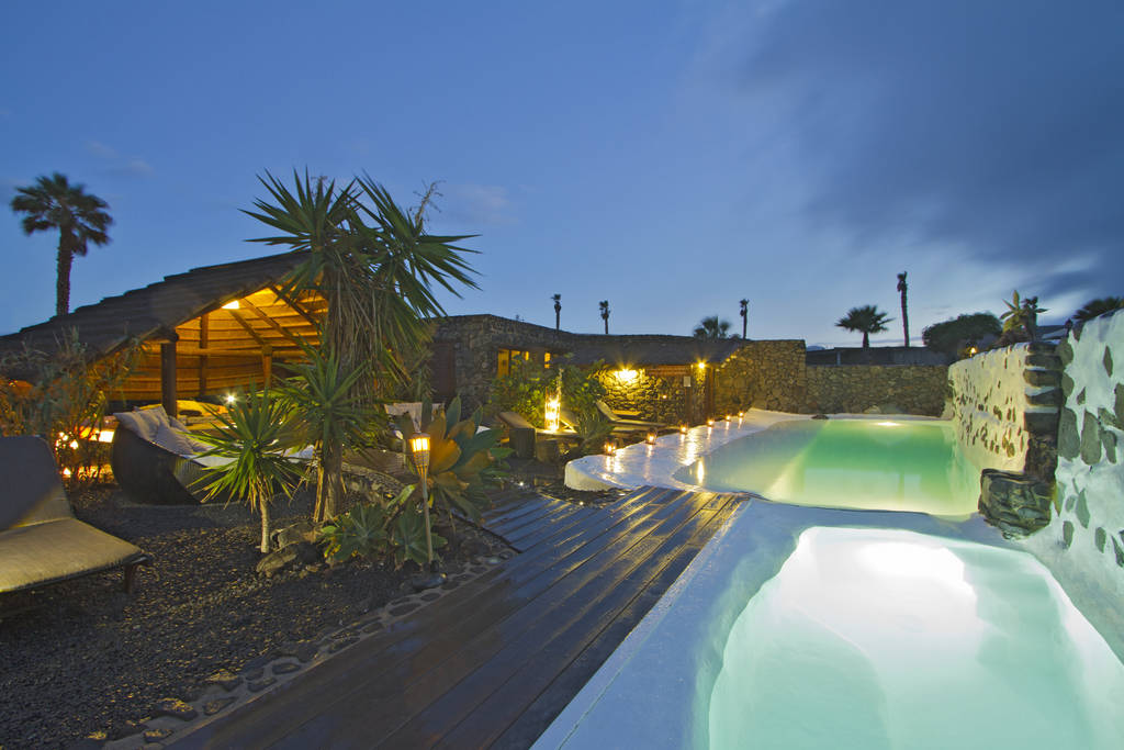 Eco Beach Yurt | Yurt in Lanzarote | Canopy & Stars
