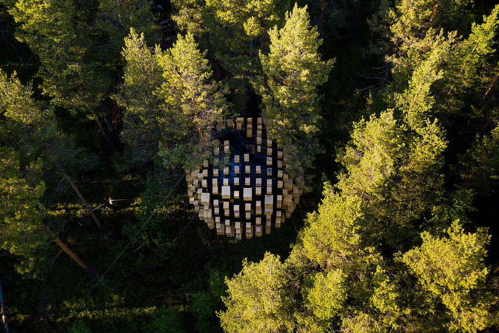 Biosphere | Treehouse in Norrbotten | Canopy & Stars